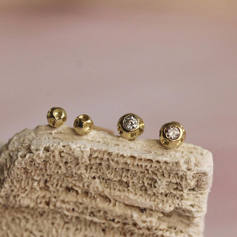 Vitium diamond and gold stud earrings • Judith Peterhoff