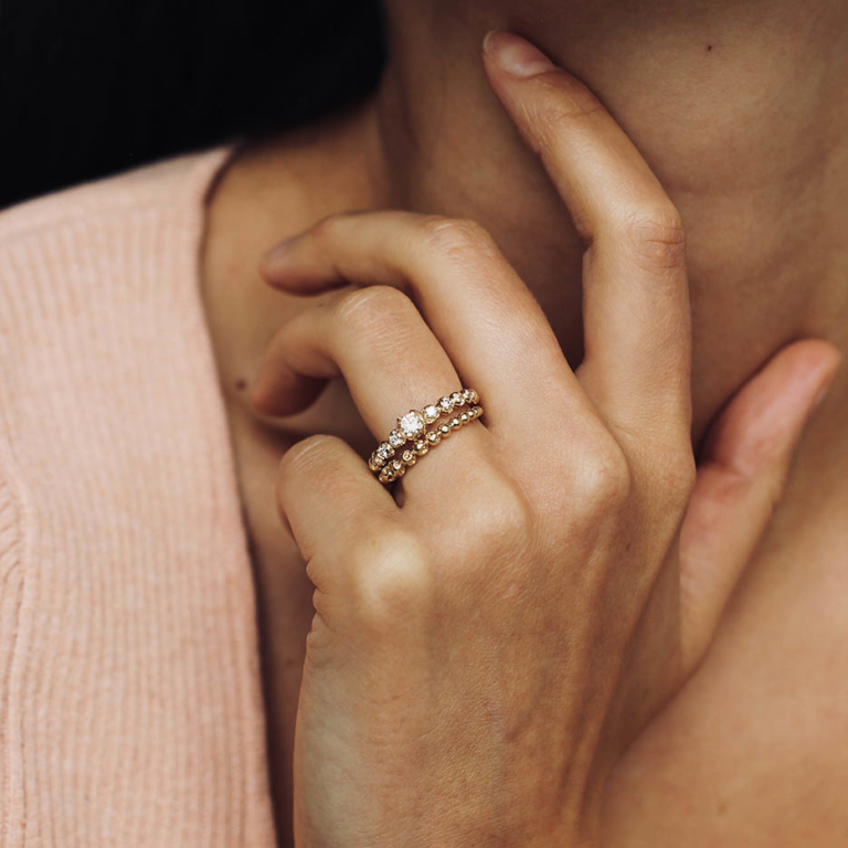 Vitium Ring in Recycled Yellow Gold • Judith Peterhoff